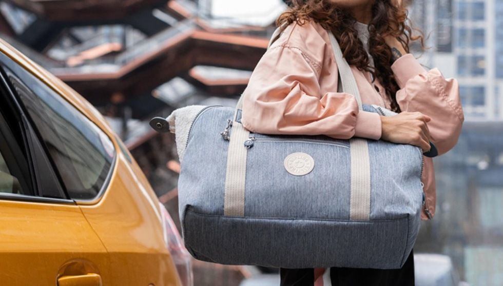 Rösler Praha spol. s r.o. Cestování Zastupujeme světové značky